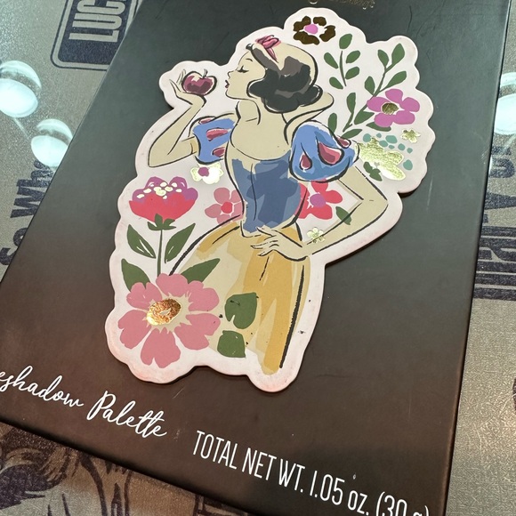 Disney | Makeup | Disney Snow White And The Seven Dwarfs Eyeshadow ...